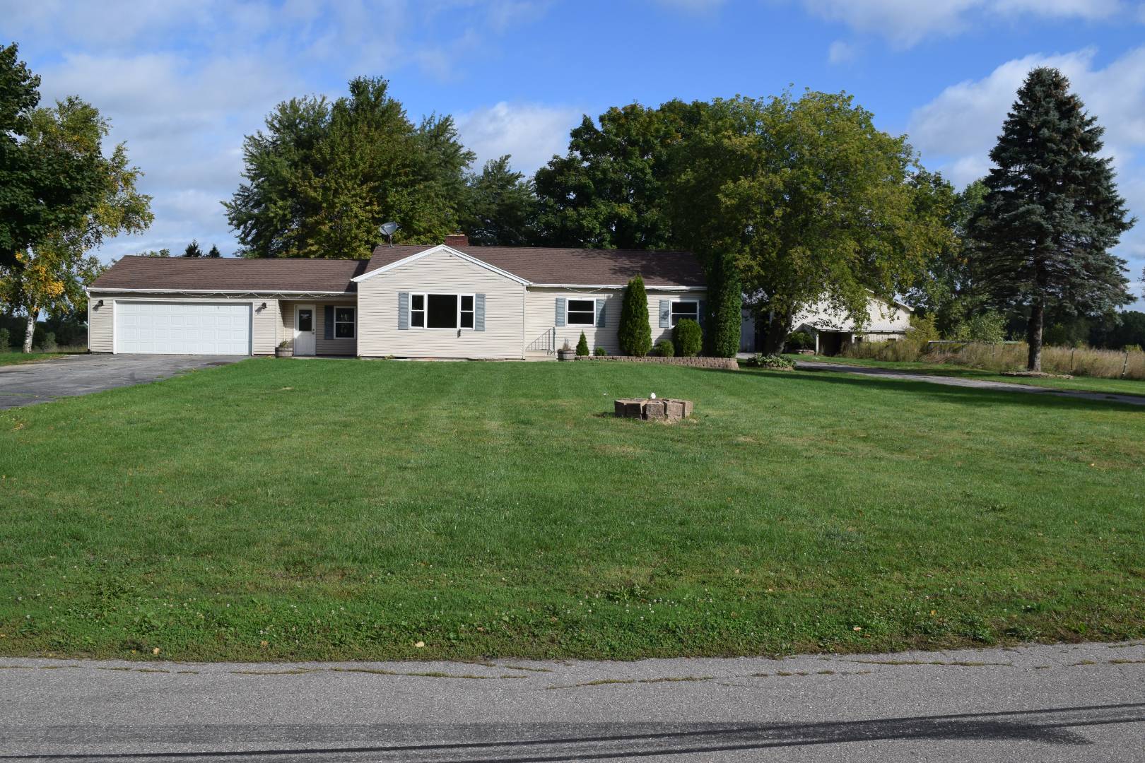 8264 Gohr Rd, Sobieski, WI 54171 (Sold NYStateMLS Listing #10943795)