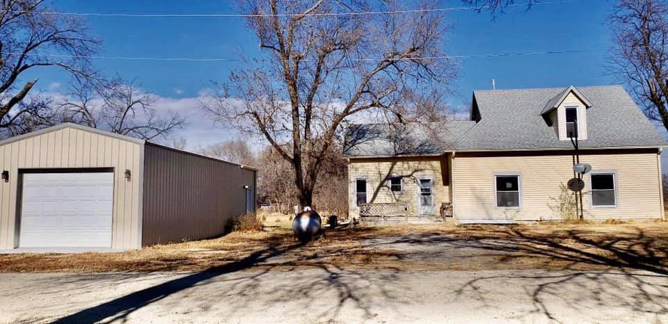 27 Market St, Portis, KS 67474 (Sold MyStateMLS Listing #10954332)