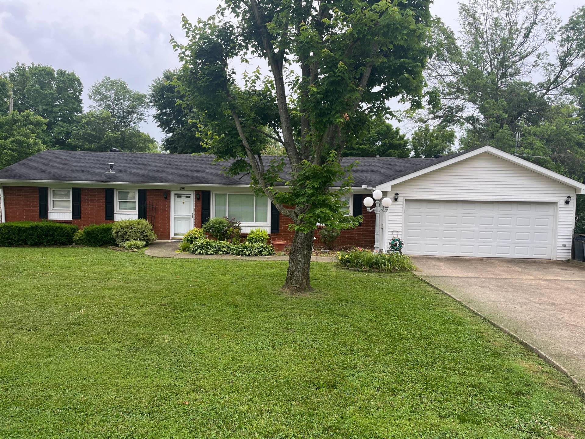 100 White Drive, Beechmont, KY 42323 (Sold NYStateMLS Listing #11086115)