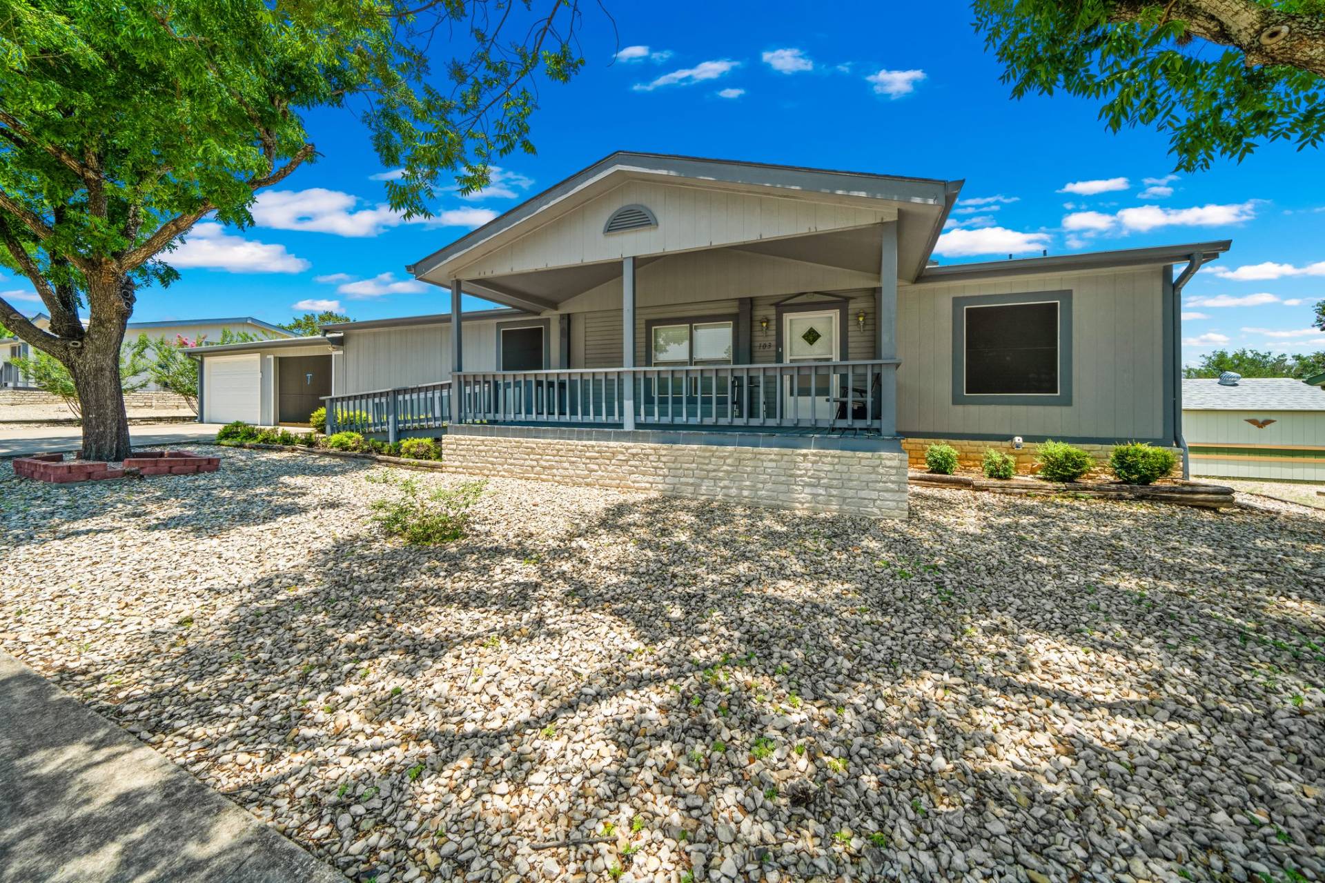 103 White Oak, Ingram, TX 78025 (Sold MyStateMLS Listing #11186354)