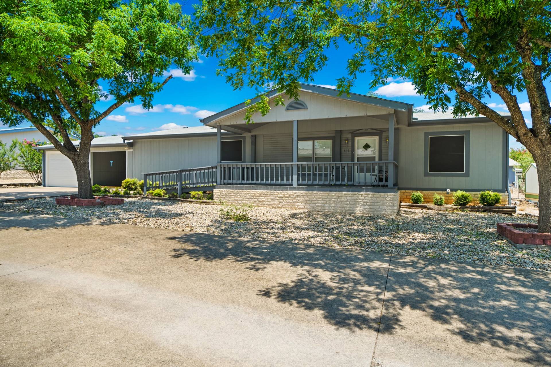 103 White Oak, Ingram, TX 78025 (Sold MyStateMLS Listing #11186354)