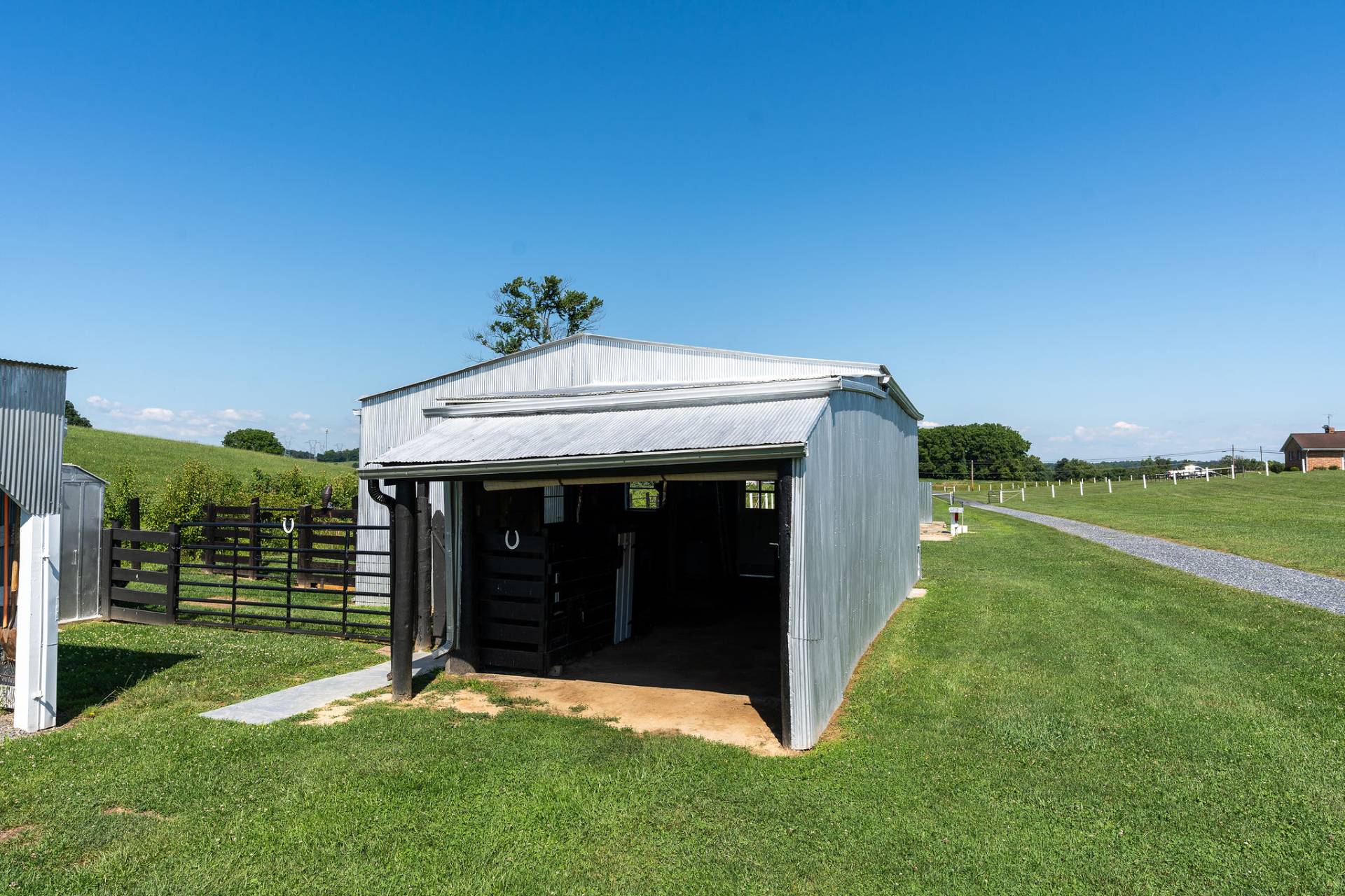 919 East Side Hwy, Waynesboro, VA 22980 (Off Market NYStateMLS Listing #11190357)