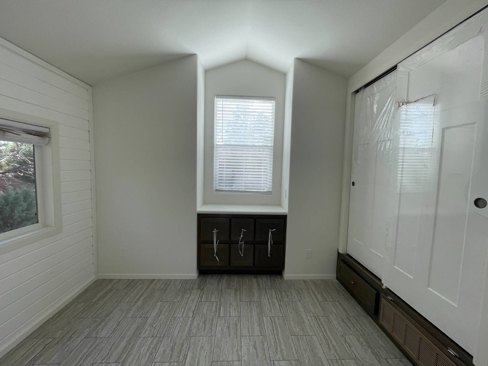 3851 Vacation Village Dr, #12, Show Low, AZ 85901 (For Sale MyStateMLS Listing #11535814)